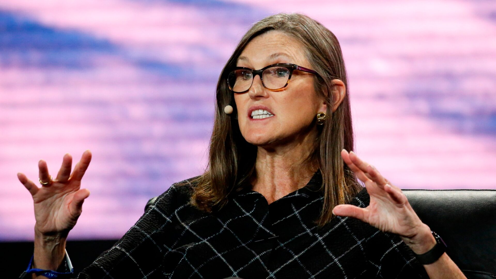 Cathie Wood Net Worth 2026 – How Rich Is She Really?